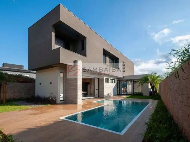 Casa / Sobrado para Venda em Bragança Paulista/SP Condomínio Vale das Águas 4 Quartos