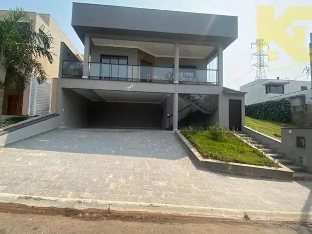 Casa / Sobrado para Venda em Bragança Paulista/SP Condomínio Vale das Águas 4 Quartos