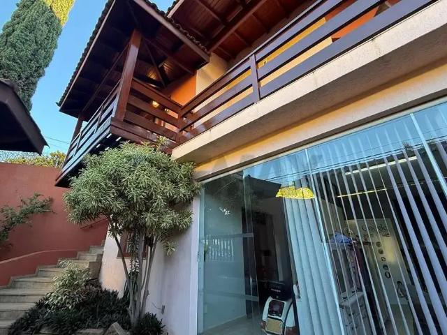 Casa / Sobrado para Venda em Bragança Paulista/SP Jardim América 6 Quartos