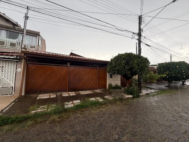 Casa / Sobrado para Venda em Bragança Paulista/SP Jardim Santa Rita de Cássia 3 Quartos