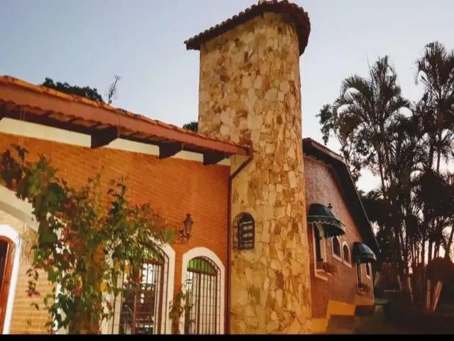 Casa / Sobrado para Venda em Bragança Paulista/SP Lagos de Santa Helena 3 Quartos