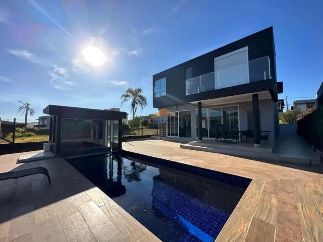 Casa / Sobrado para Venda em Bragança Paulista/SP Residencial Campos do Conde 4 Quartos