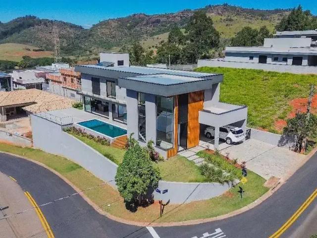 Casa / Sobrado para Venda em Bragança Paulista/SP Residencial Campos do Conde 5 Quartos