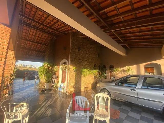 Casa / Sobrado para Venda em Bragança Paulista/SP Residencial Hípica Jaguari 3 Quartos