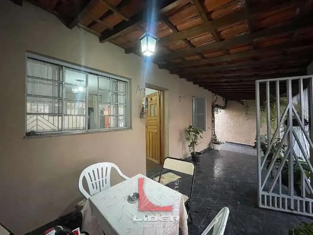 Casa / Sobrado para Venda em Bragança Paulista/SP Santa Luzia 4 Quartos