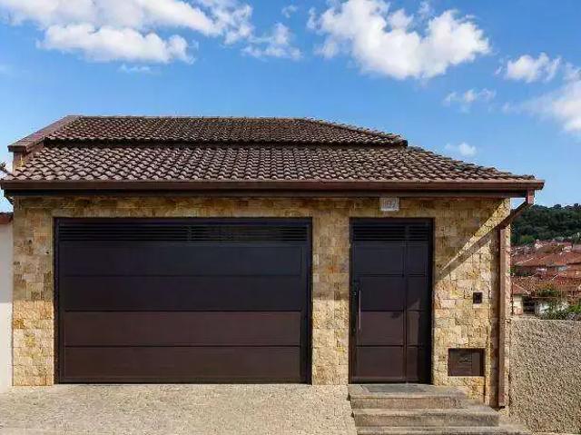 Casa / Sobrado para Venda em Bragança Paulista/SP Vila Mota 3 Quartos