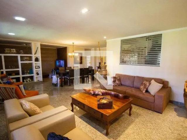 Casa / Sobrado para Venda em Brasília/DF Área Rural de Samambaia 5 Quartos