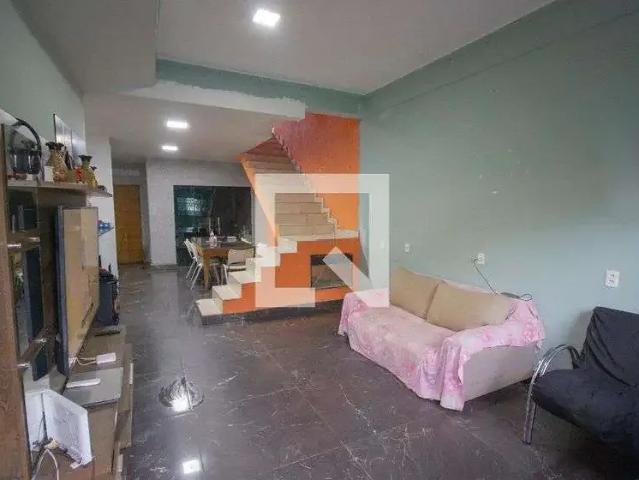 Casa / Sobrado para Venda em Brasília/DF Ceilândia 4 Quartos