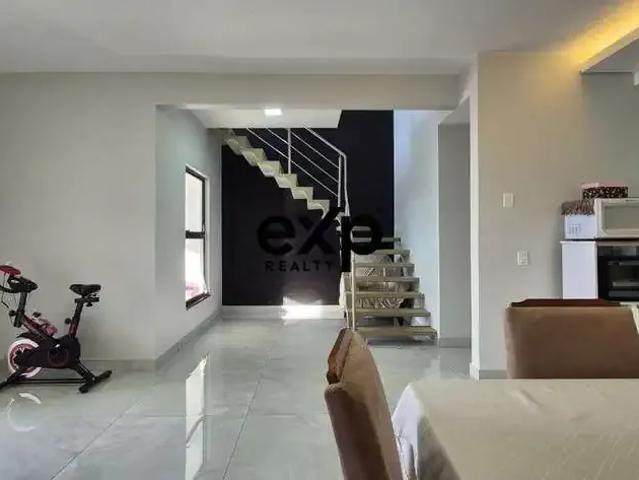 Casa / Sobrado para Venda em Brasília/DF Guará II 4 Quartos