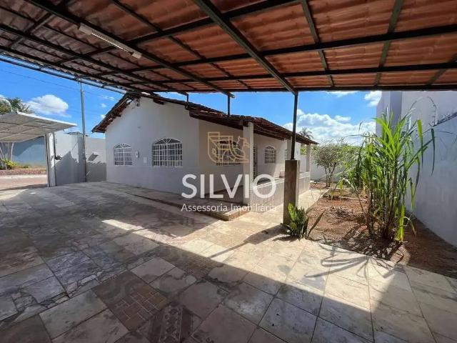 Casa / Sobrado para Venda em Brasília/DF Recanto das Emas 3 Quartos