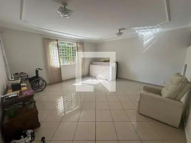 Casa / Sobrado para Venda em Brasília/DF Riacho Fundo I 5 Quartos