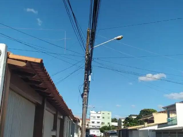 Casa / Sobrado para Venda em Brasília/DF Setor Central Gama 3 Quartos