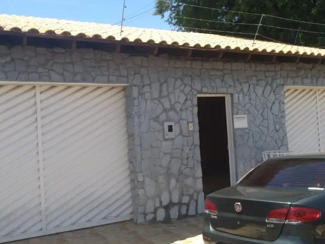 Casa / Sobrado para Venda em Brasília/DF Setor Leste Gama 4 Quartos