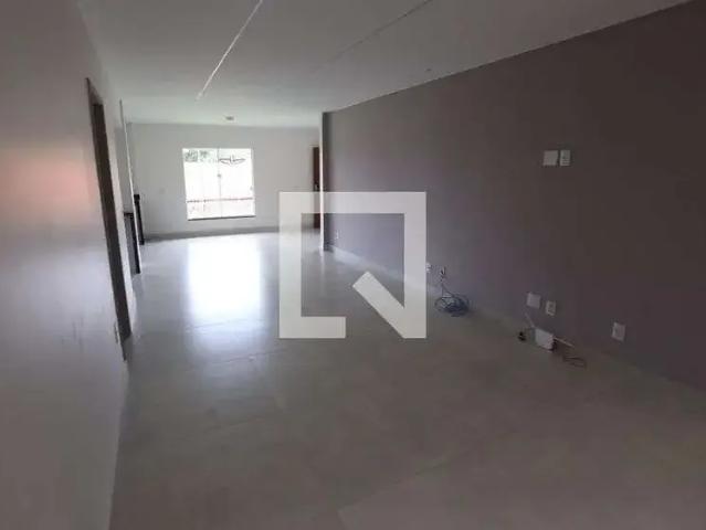 Casa / Sobrado para Venda em Brasília/DF Taguatinga Centro Taguatinga 3 Quartos