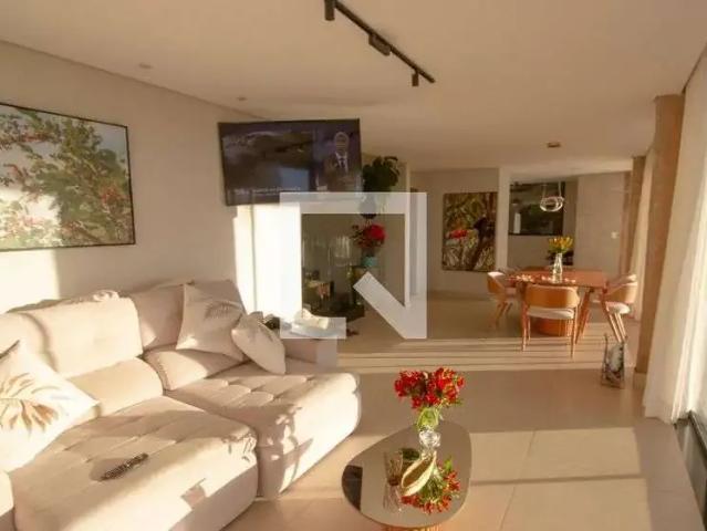 Casa / Sobrado para Venda em Brasília/DF Taguatinga Centro Taguatinga 3 Quartos