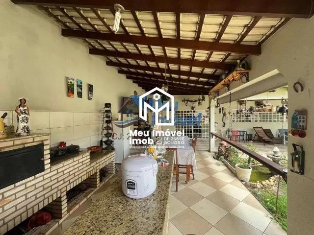 Casa / Sobrado para Venda em Brasília/DF Taguatinga Centro Taguatinga 4 Quartos