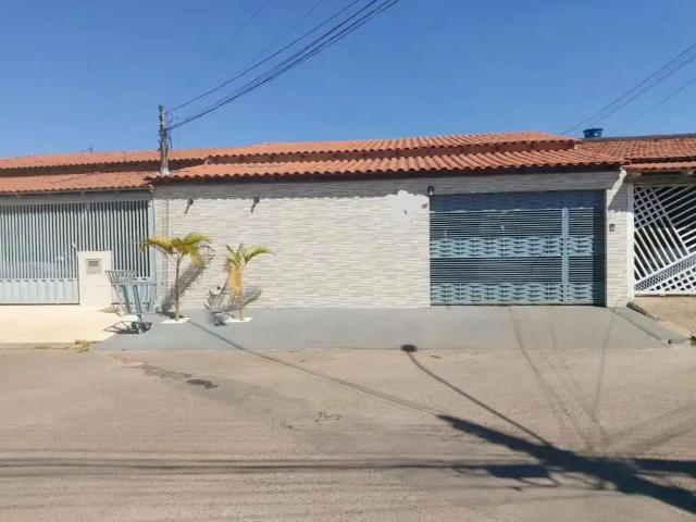 Casa / Sobrado para Venda em Brasília/DF Taguatinga Norte Taguatinga 3 Quartos