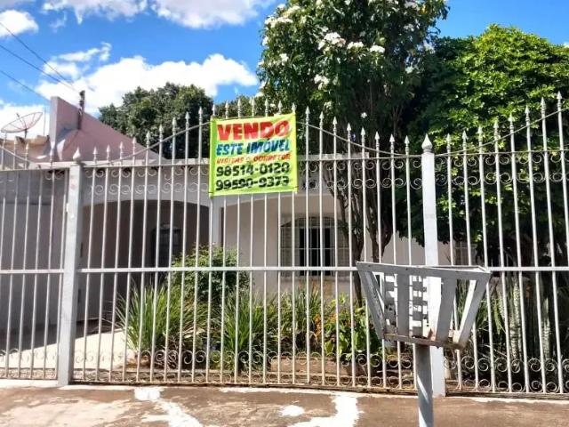 Casa / Sobrado para Venda em Brasília/DF Taguatinga Norte Taguatinga 3 Quartos