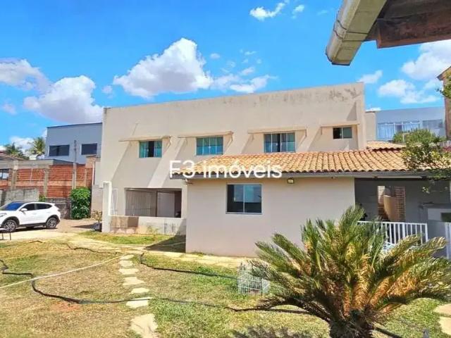 Casa / Sobrado para Venda em Brasília/DF Taguatinga Norte Taguatinga 3 Quartos