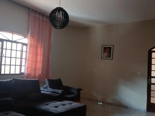 Casa / Sobrado para Venda em Brasília/DF Taguatinga Sul Taguatinga 3 Quartos