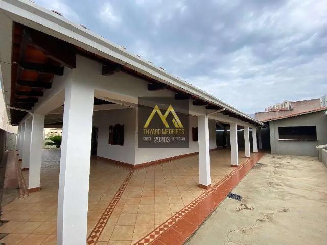 Casa / Sobrado para Venda em Brasília/DF Vicente Pires 3 Quartos