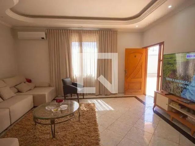 Casa / Sobrado para Venda em Brasília/DF Vicente Pires 4 Quartos