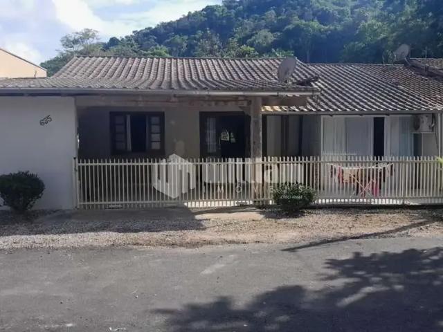 Casa / Sobrado para Venda em Brusque/SC Cedro Alto 3 Quartos