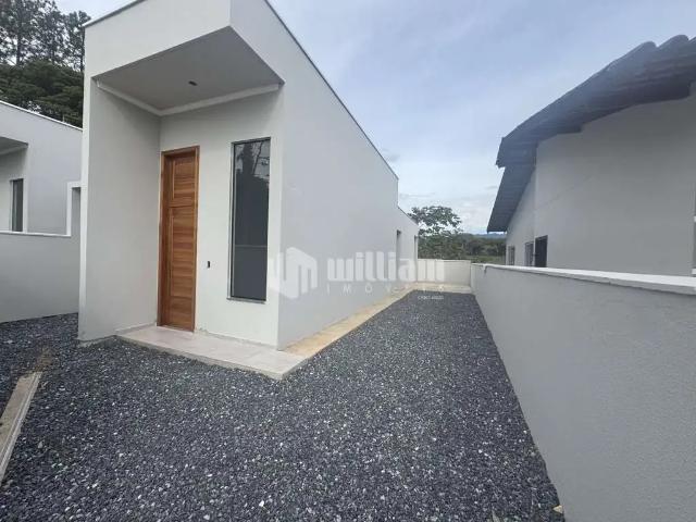 Casa / Sobrado para Venda em Brusque/SC Cedrinho 3 Quartos