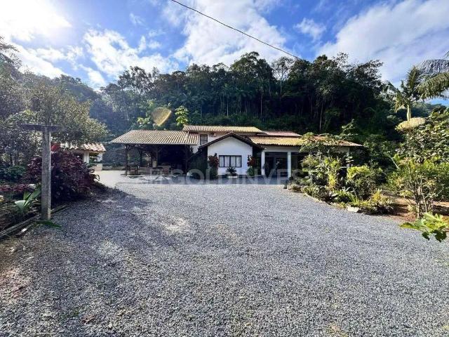 Casa / Sobrado para Venda em Brusque/SC Cedrinho 4 Quartos