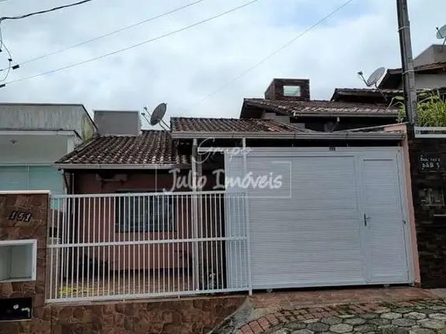 Casa / Sobrado para Venda em Brusque/SC Bateas 2 Quartos