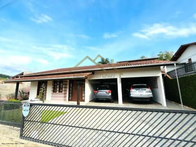 Casa / Sobrado para Venda em Brusque/SC Dom Joaquim 4 Quartos