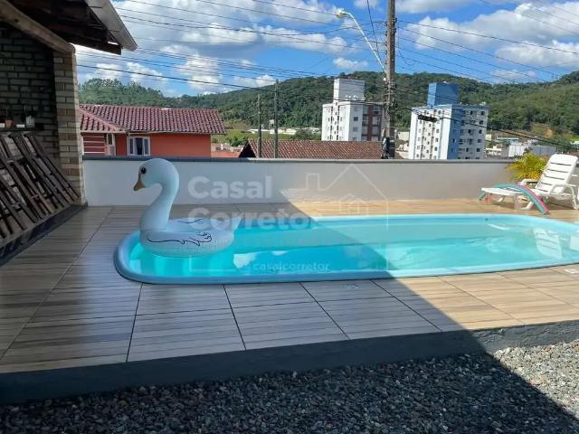 Casa / Sobrado para Venda em Brusque/SC Dom Joaquim 4 Quartos