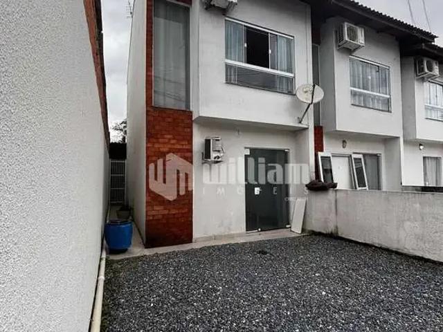 Casa / Sobrado para Venda em Brusque/SC Limeira Baixa 2 Quartos