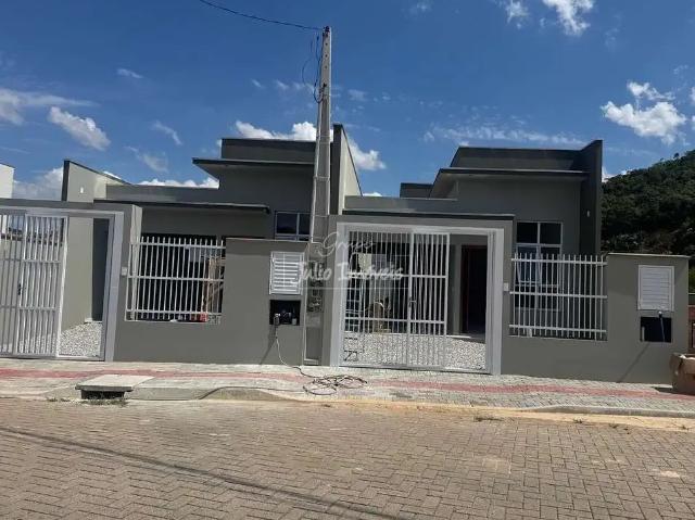 Casa / Sobrado para Venda em Brusque/SC Limeira Baixa 3 Quartos