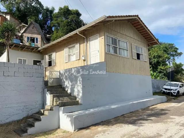 Casa / Sobrado para Venda em Brusque/SC Limeira Baixa 3 Quartos