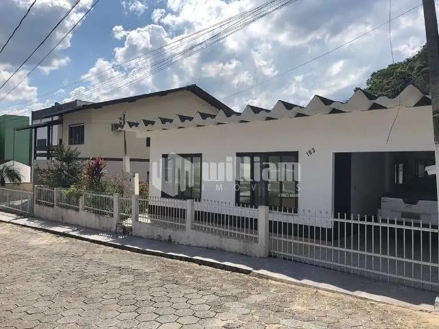 Casa / Sobrado para Venda em Brusque/SC Nova Brasília 3 Quartos