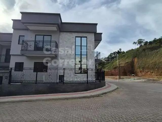 Casa / Sobrado para Venda em Brusque/SC Nova Brasília 3 Quartos
