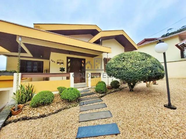 Casa / Sobrado para Venda em Brusque/SC Nova Brasília 3 Quartos