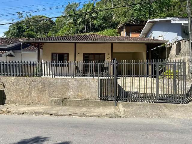 Casa / Sobrado para Venda em Brusque/SC São Pedro 2 Quartos
