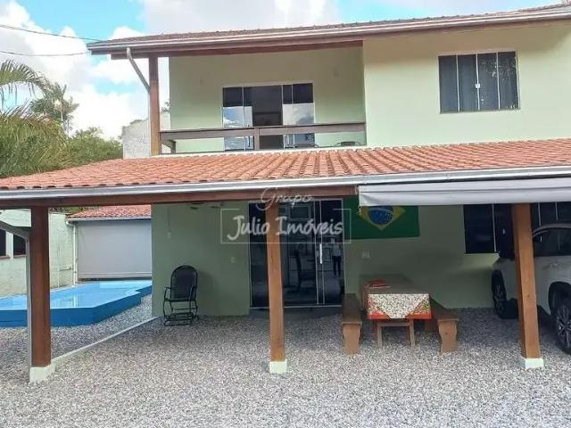 Casa / Sobrado para Venda em Brusque/SC São Pedro 3 Quartos
