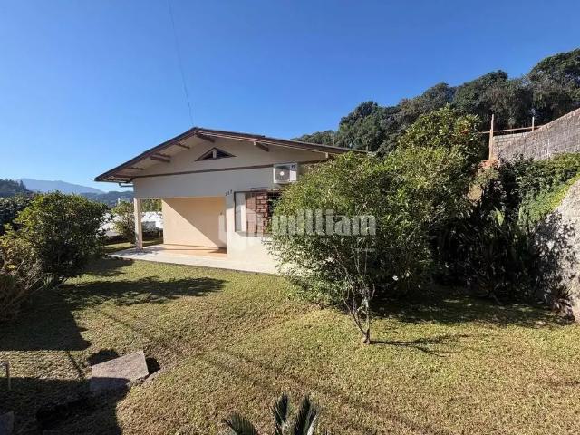 Casa / Sobrado para Venda em Brusque/SC São Pedro 3 Quartos