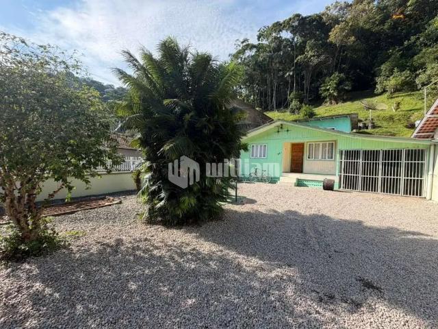 Casa / Sobrado para Venda em Brusque/SC São Pedro 3 Quartos