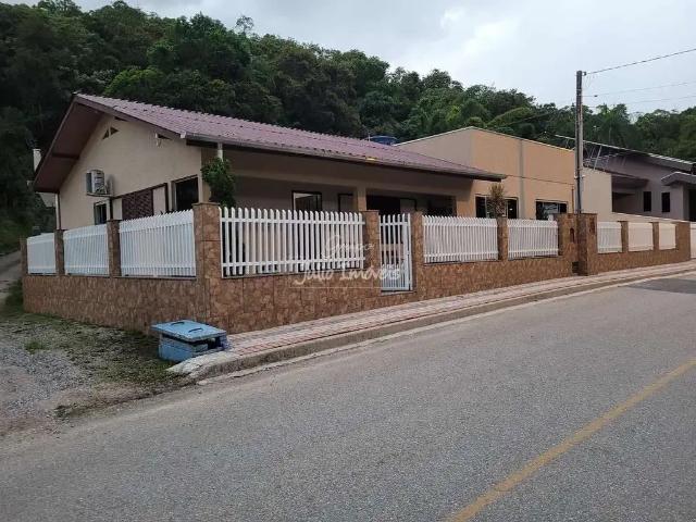 Casa / Sobrado para Venda em Brusque/SC São Pedro 3 Quartos