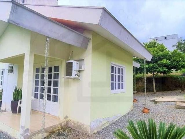 Casa / Sobrado para Venda em Brusque/SC Souza Cruz 3 Quartos