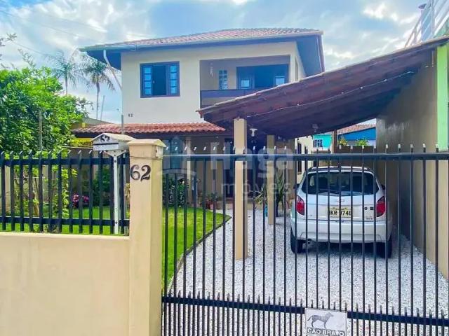Casa / Sobrado para Venda em Brusque/SC Santa Rita 4 Quartos