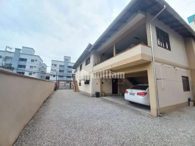 Casa / Sobrado para Venda em Brusque/SC Santa Rita 6 Quartos