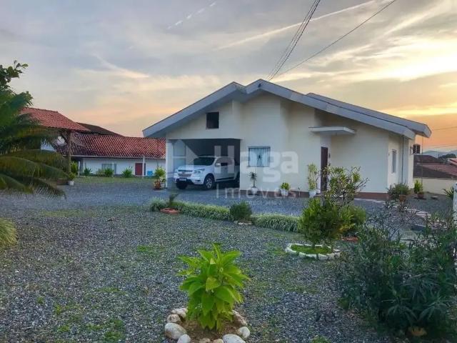 Casa / Sobrado para Venda em Brusque/SC Santa Terezinha 3 Quartos