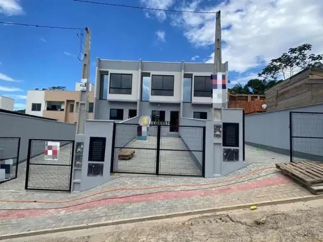 Casa / Sobrado para Venda em Brusque/SC Poço Fundo 2 Quartos
