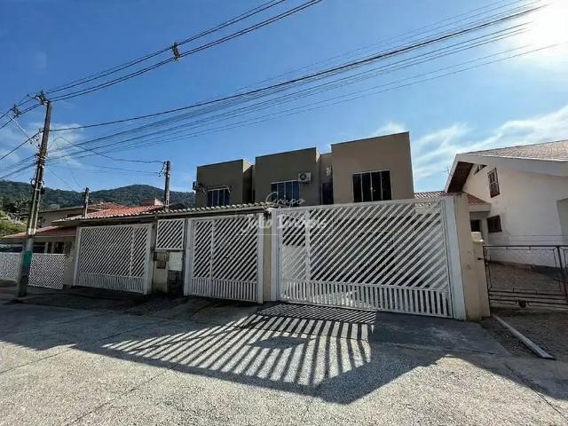 Casa / Sobrado para Venda em Brusque/SC Paquetá 2 Quartos