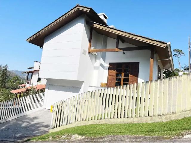 Casa / Sobrado para Venda em Brusque/SC Primeiro de Maio 2 Quartos